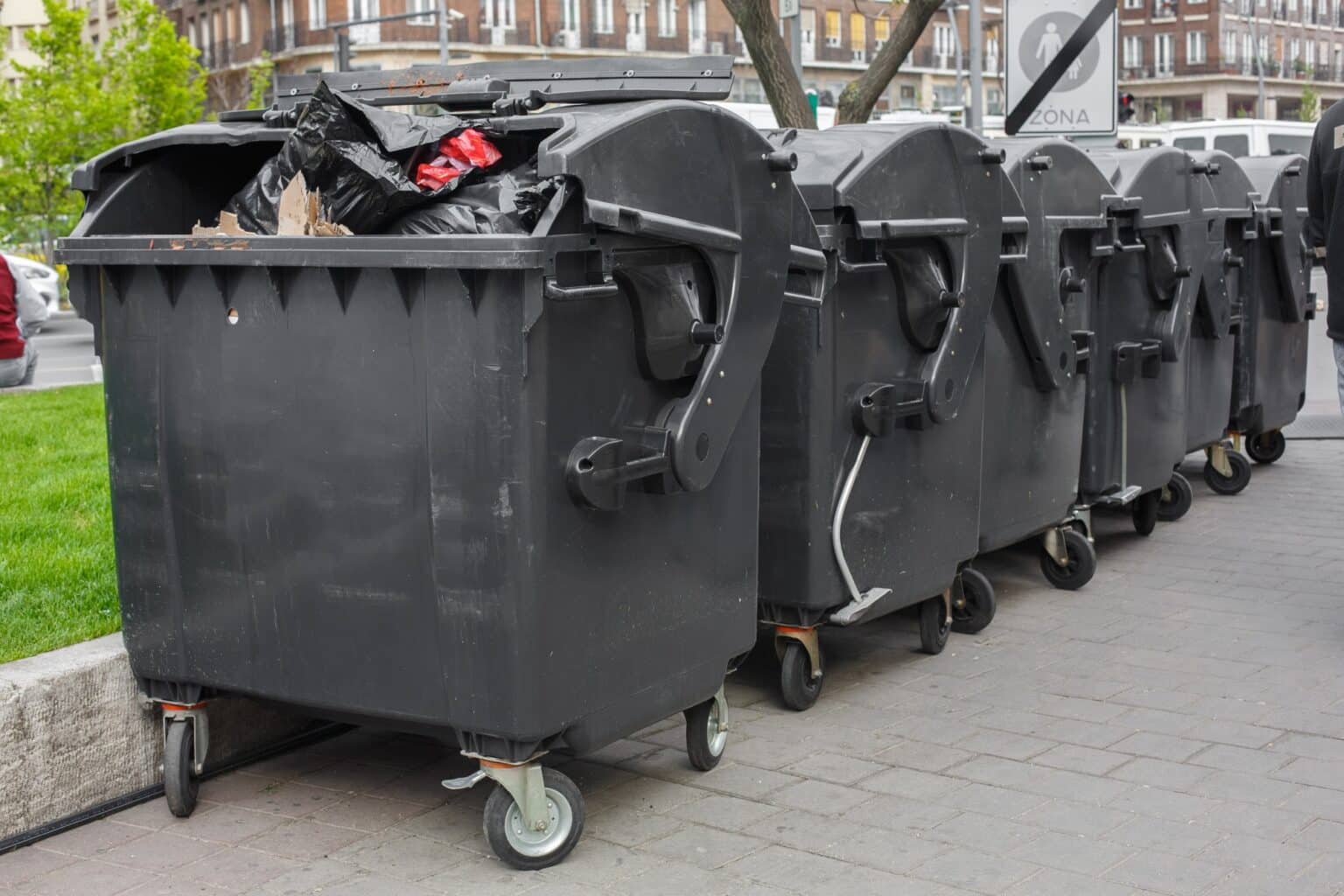Commercial Dumpsters for Rent in Phoenix, AZ
